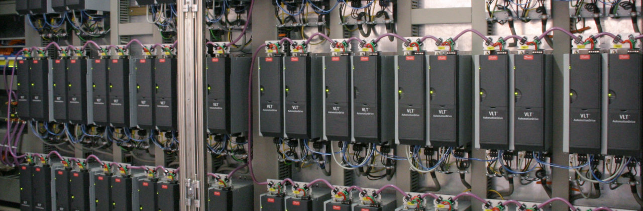 Danfoss VLT® AutomationDrive FC 301 / FC 302 | Danfoss