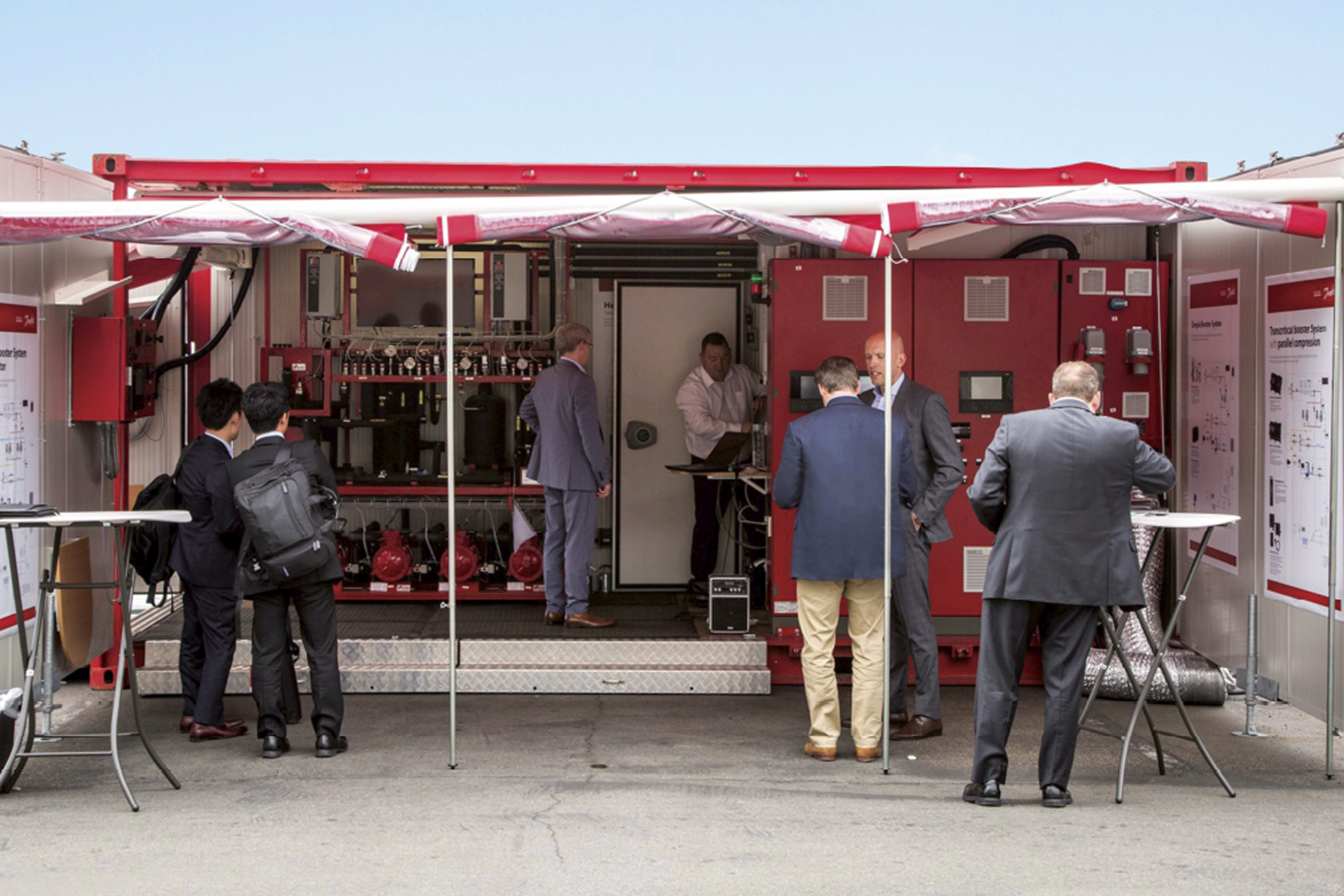 Mobile CO₂ Training Unit - Receive practical training | Danfoss | Danfoss