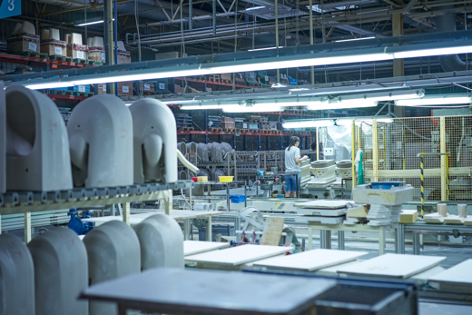 Roca Group factory drives down energy consumption by 30% | Danfoss