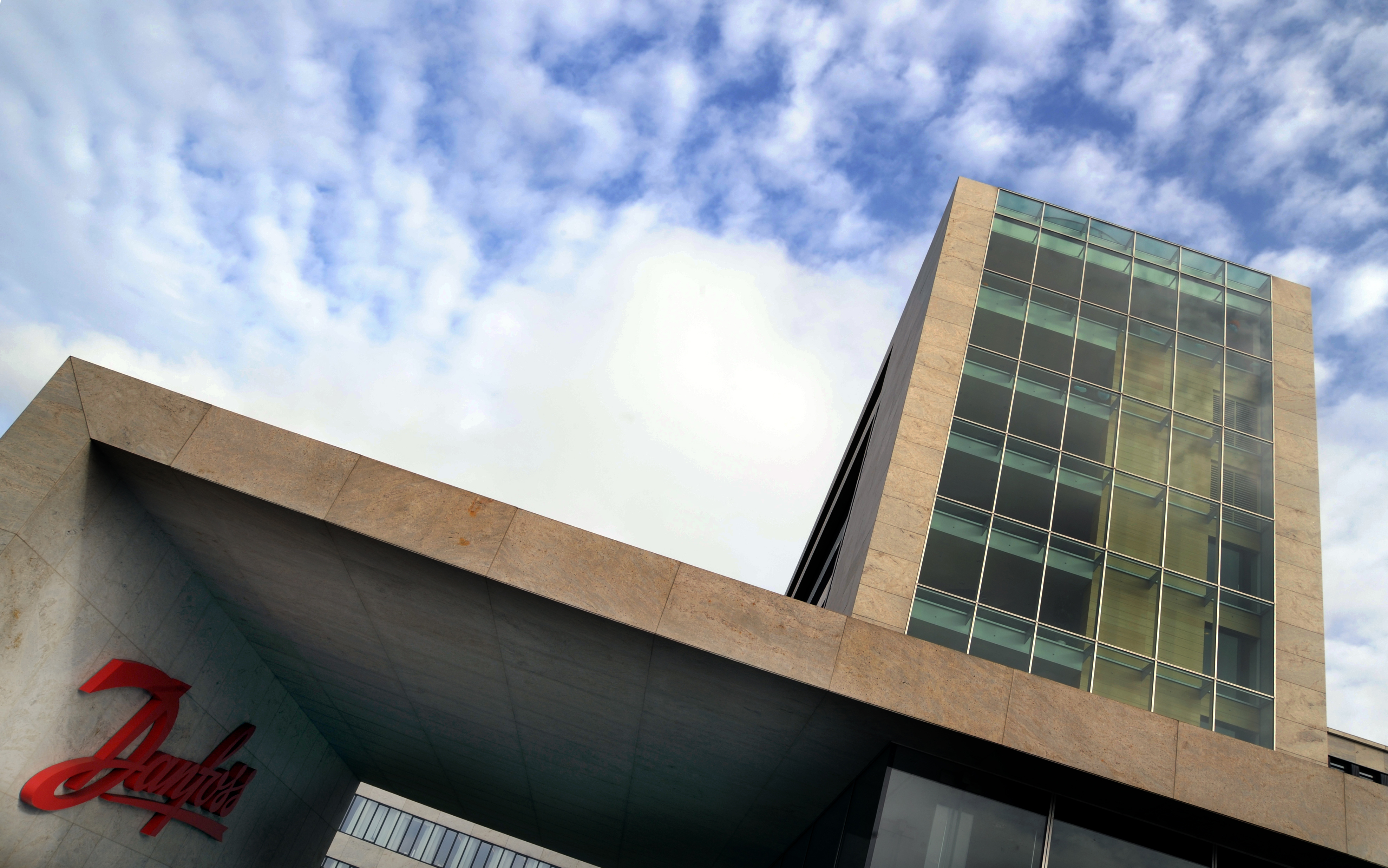 Danfoss Engineering Tomorrow Danfoss