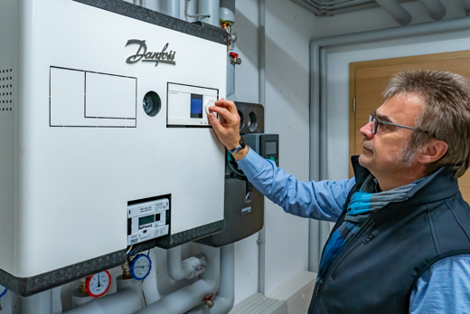 Successful transition from oil boilers to a local heating network in ...