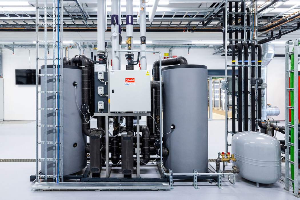 Heat recovery units for data centers and supermarkets | Danfoss